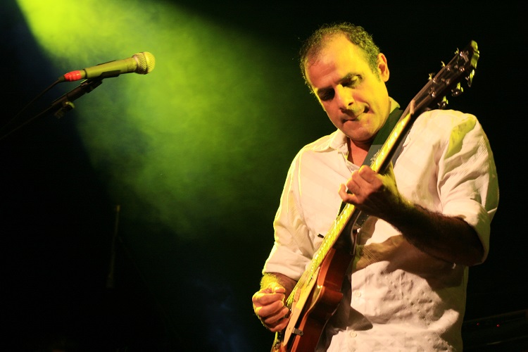 Cristiano Pinho faz show no Anfiteatro do Dragão do Mar